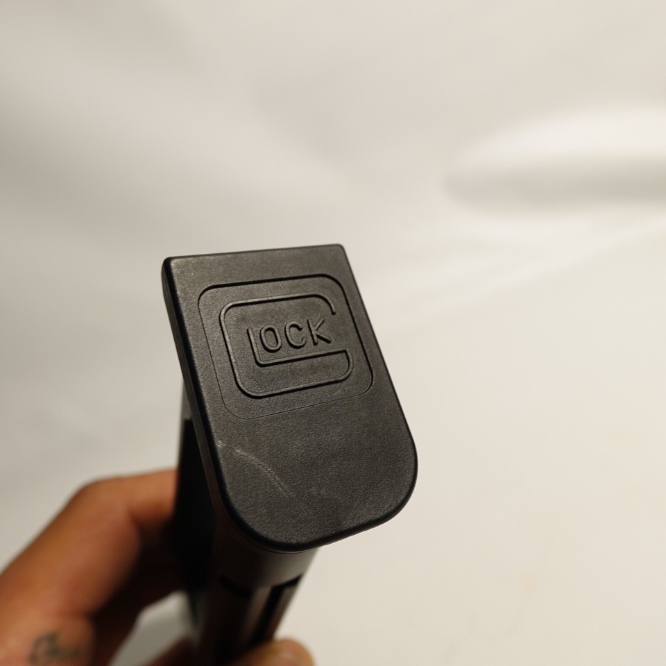 Umarex Glock 17 Gen 3 CO2 Powered .177 Caliber Airsoft Gun Pistol ...