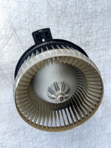 2005 LEXUS IS300 HVAC HEATER BLOWER MOTOR FAN W/ WHEEL OEM | eBay