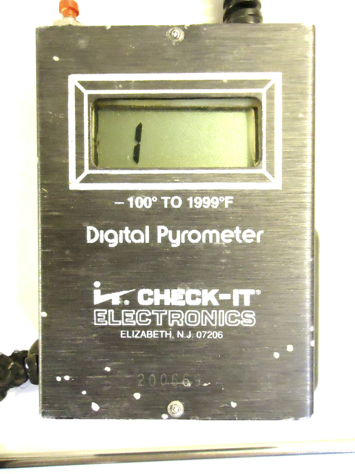 Check-It 0602 Digital Pyrometer Thermometer Set HVAC Temperature Tester ...