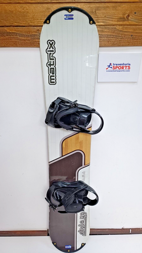Matrix Style 149 cm Snowboard + NOUVELLES fixations Talerun Taille M ...
