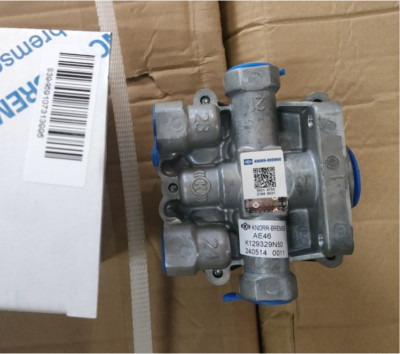 Knorr-Bremse 4-Circuit-Protection Valve AE4612 2241125 9347141250 ...