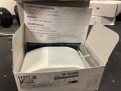 DMP 1127W-W Wireless Wall Mount Wide Angle PIR with Pet Immunity for ...