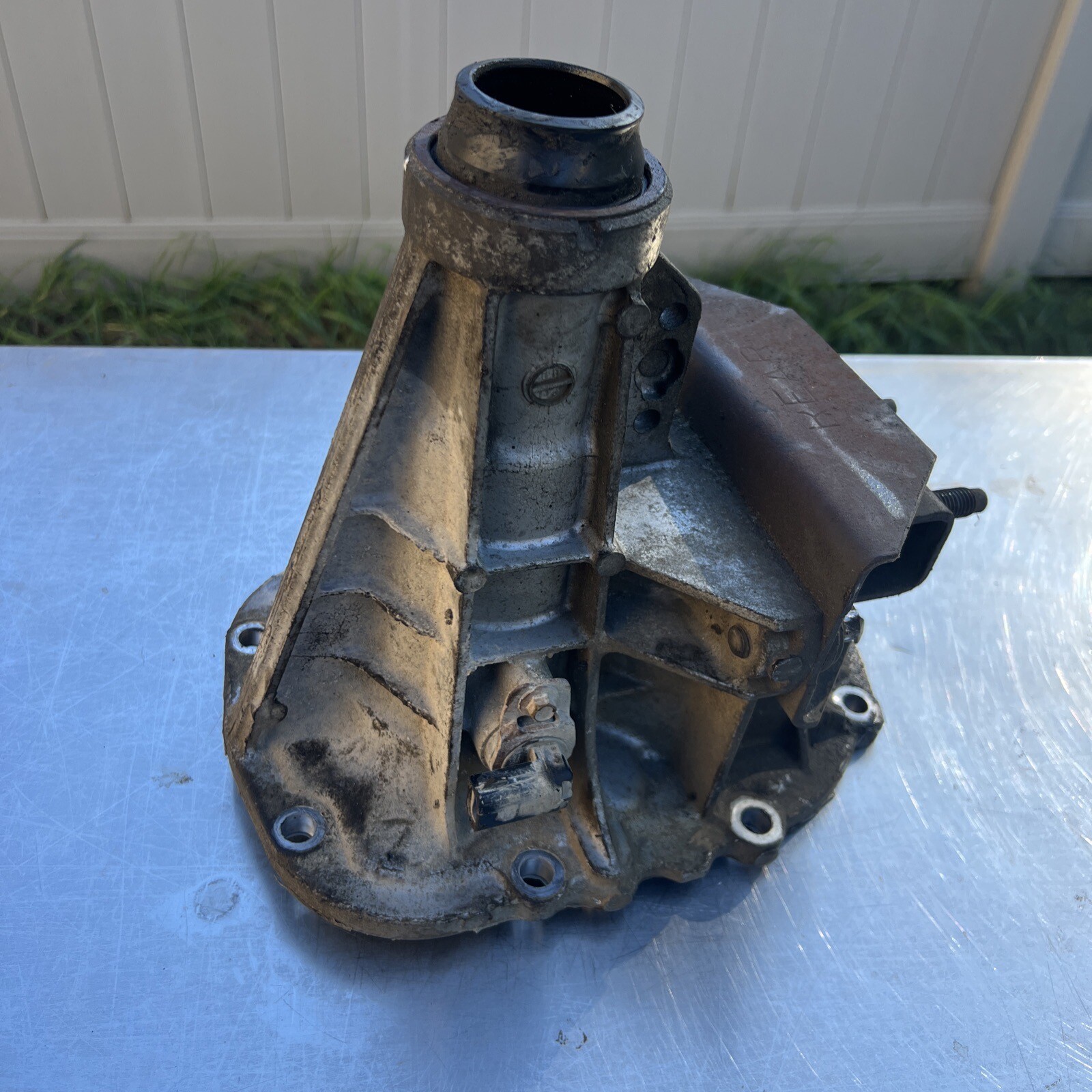 Ford+M5od-r2+5+Speed+Transmission+Tailshaft+Housing+M5r2+With ...