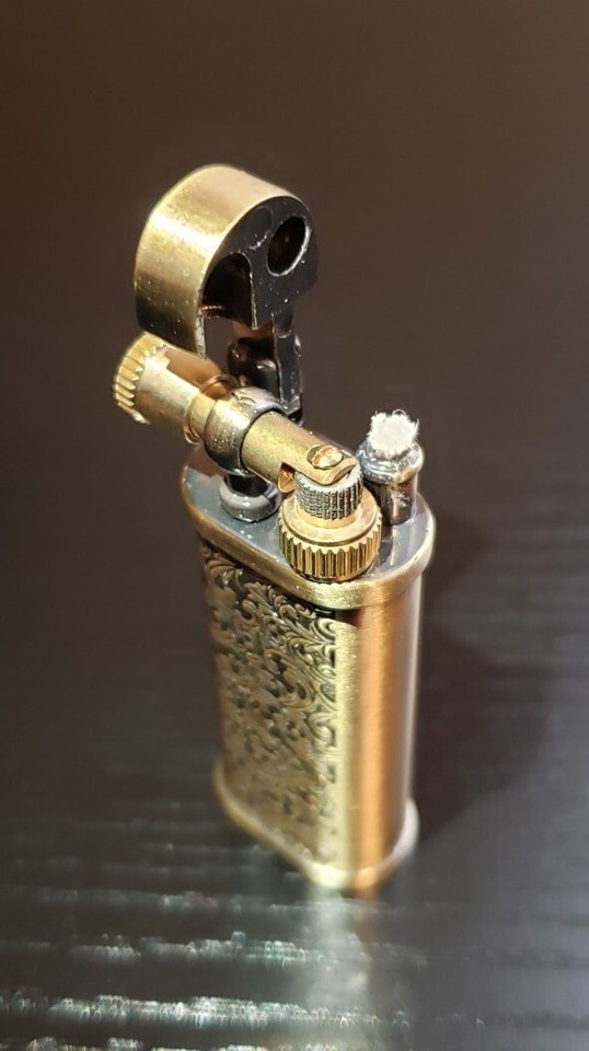 VINTAGE RETRO STYLE ROLLER LIGHTER Trench Retro Fuel Saving Lighter O ...