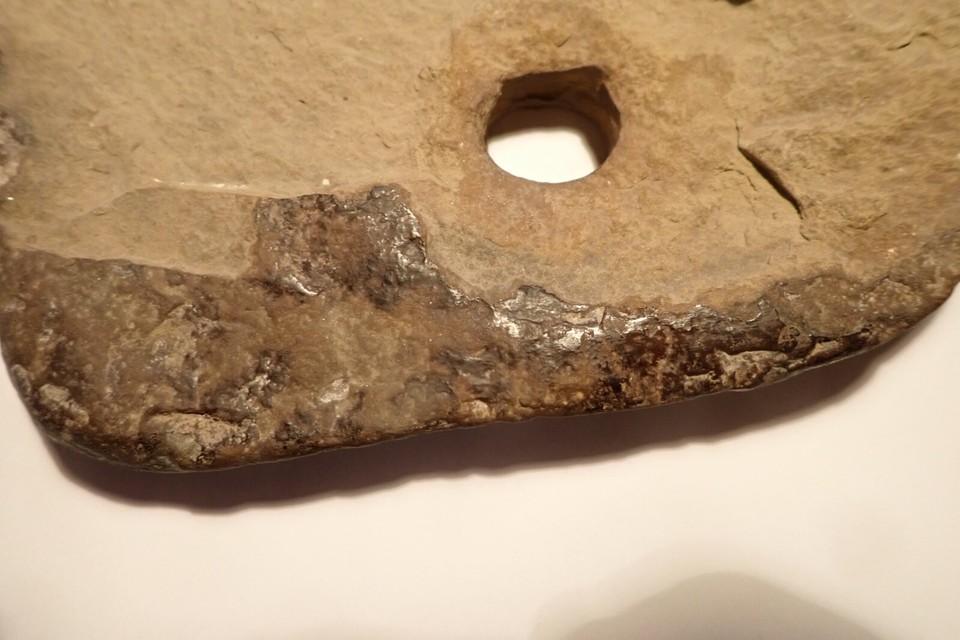 NATIVE AMERICAN SANDSTONE KNIFE SCRAPER WITH HARDENED ANIMAL FAT ...