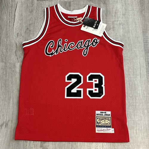 Mitchell Ness Michael Jordan NBA Chicago Bulls 1984-85 Jersey Youth ...