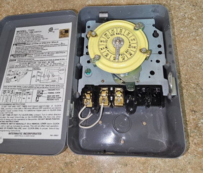 Intermatic T101 - 40 Amp SPST 24-Hour Mechanical Timer Time Switch In ...