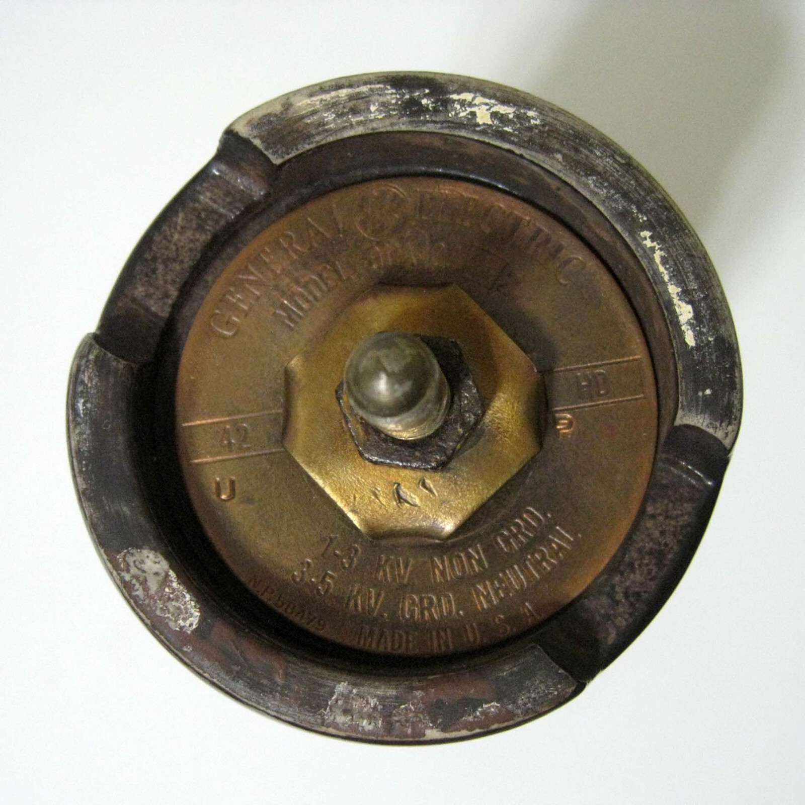 GE ® Thyrite Magne-valve - Porcelin - 9LA22A2 - LIGHTNING ARRESTER 3 KV ...