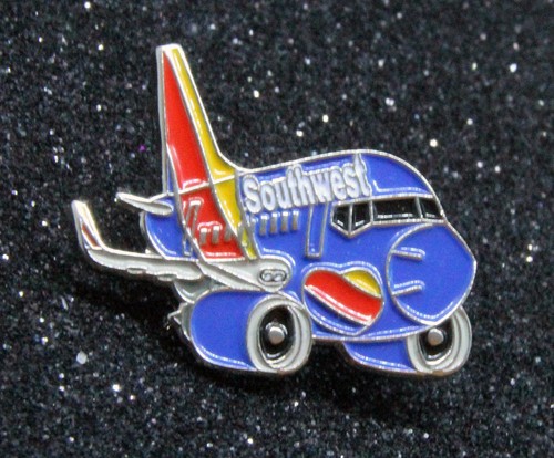 Pin SOUTHWEST AIRLINES SWA MOLLIG Boeing 737 1 Zoll/27 mm Metall Pin ...