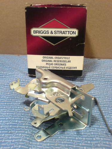 BRIGGS AND STRATTON ENGINE SPEED CONTROL BRACKET. 692686 NEW OEM PART B ...