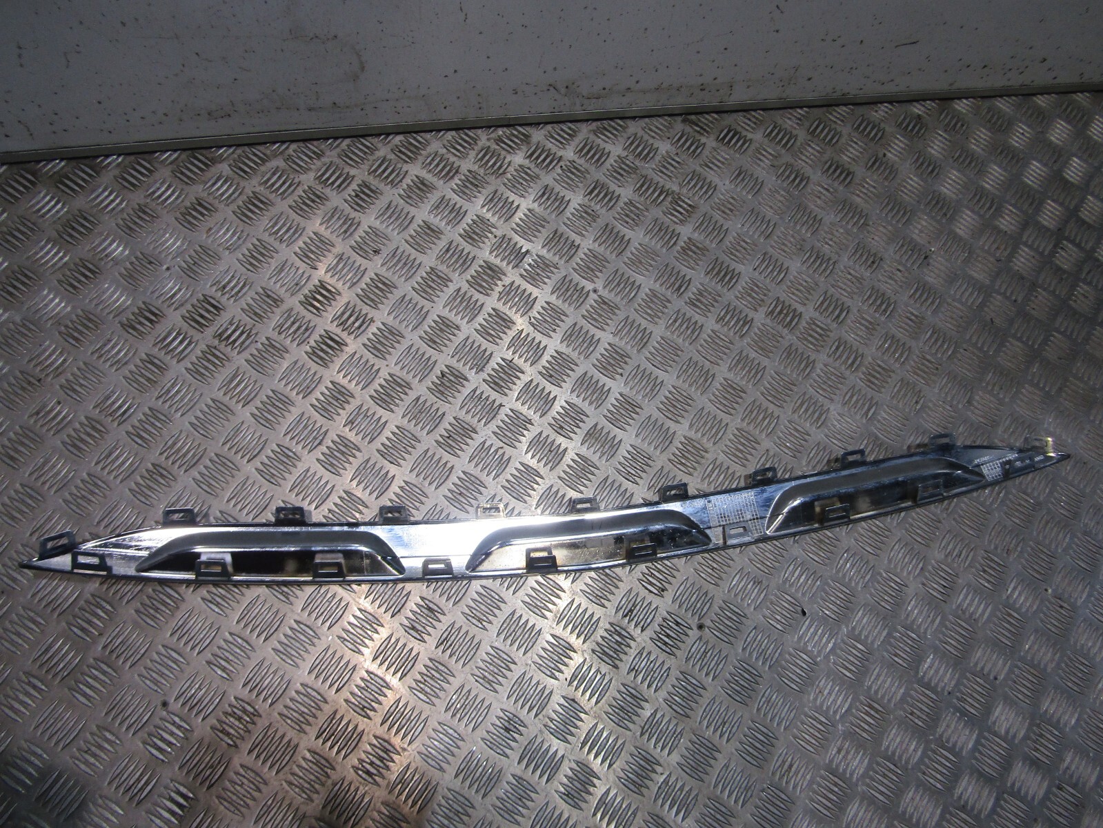 19 On Mercedes GLE V167 AMG Lower Front Bumper Moulding A1678856703 R ...