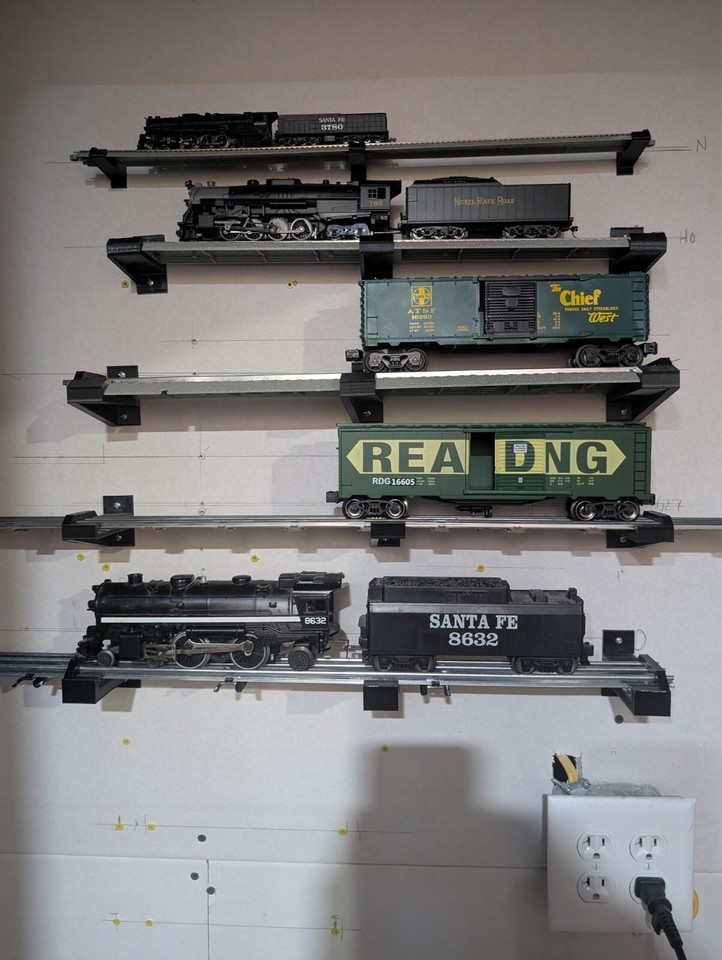 HO Scale Model Train Track Display Shelf Wall Bracket Set | eBay
