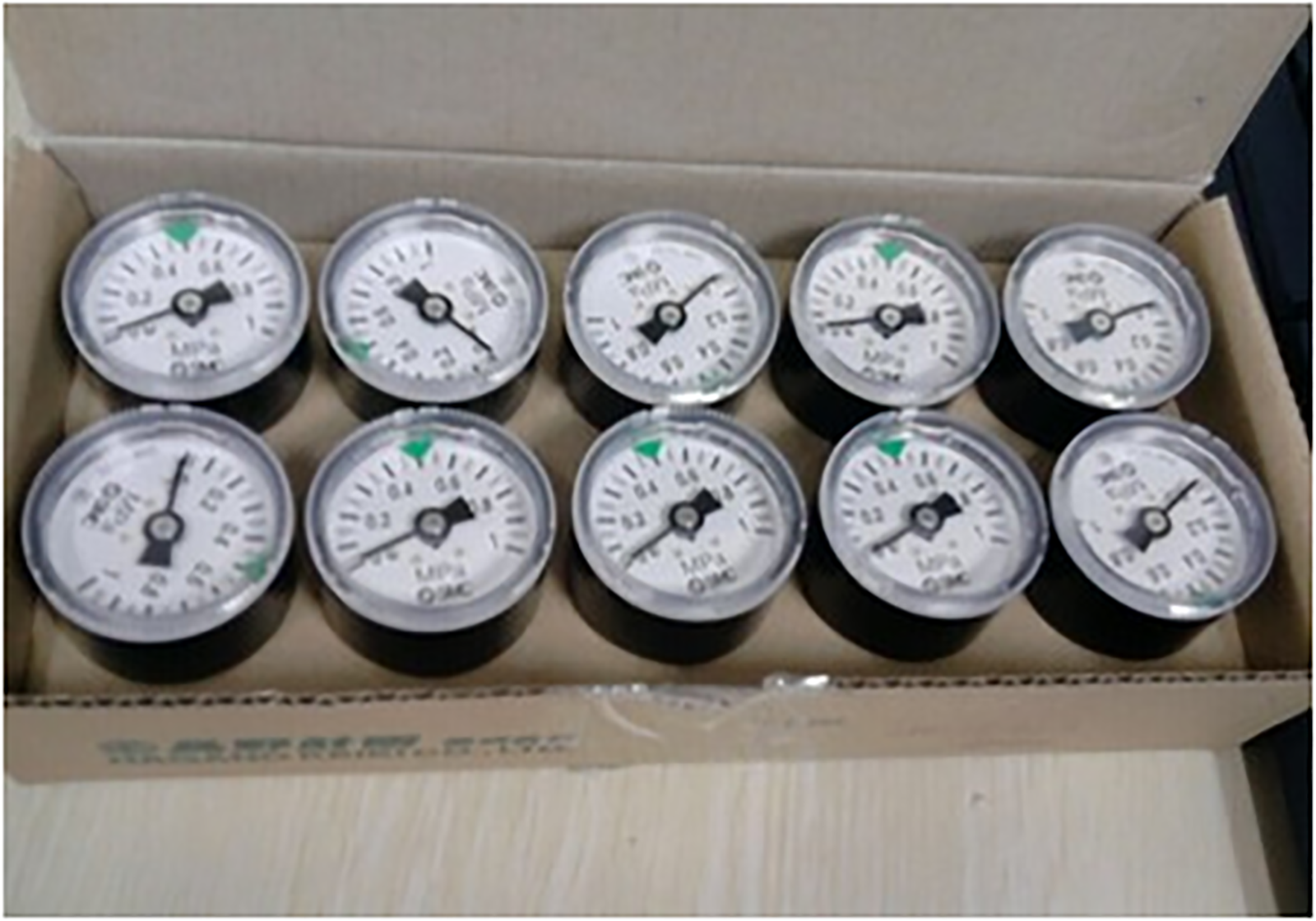 SMC G46-10-01 Analogue Positive Pressure Gauge Back Side 1Mpa ...