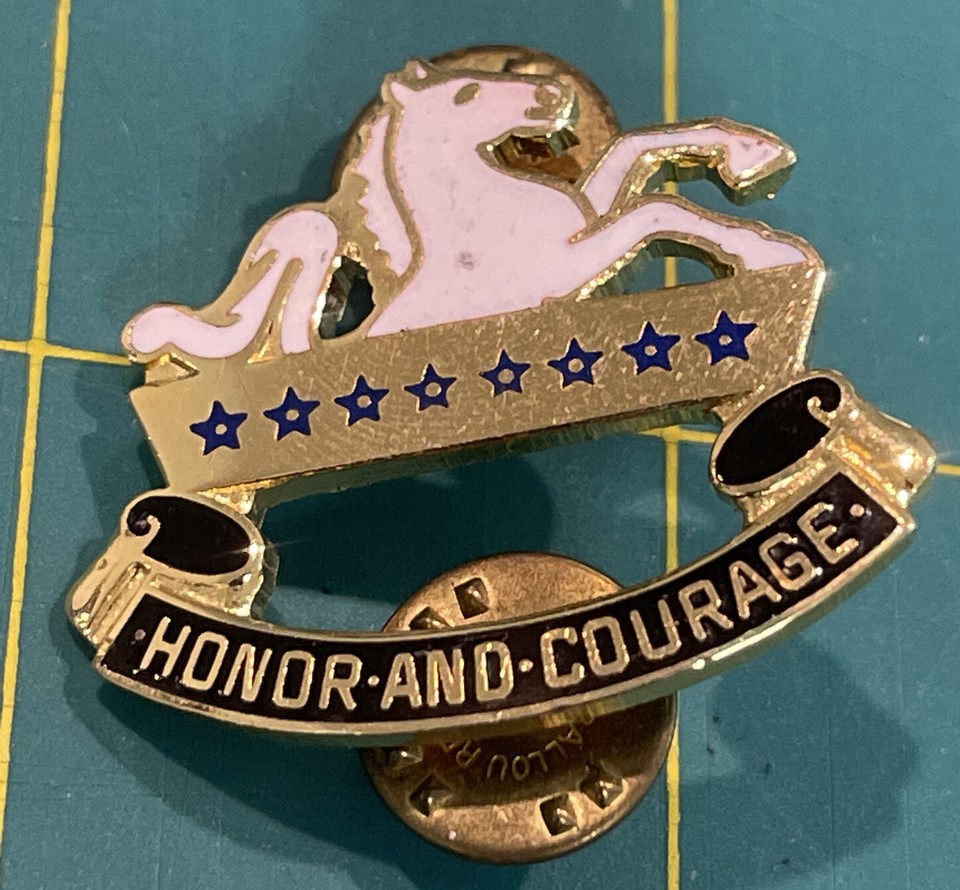 Honor And Courage 8th Calvary DUI Insignia Lapel Jacket Pin Horse | eBay