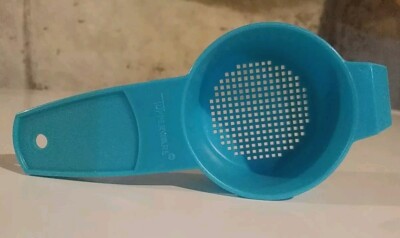Tupperware Mini Strainer 879 Kitchen Gadget Tea Strainer Light Sky Blue ...