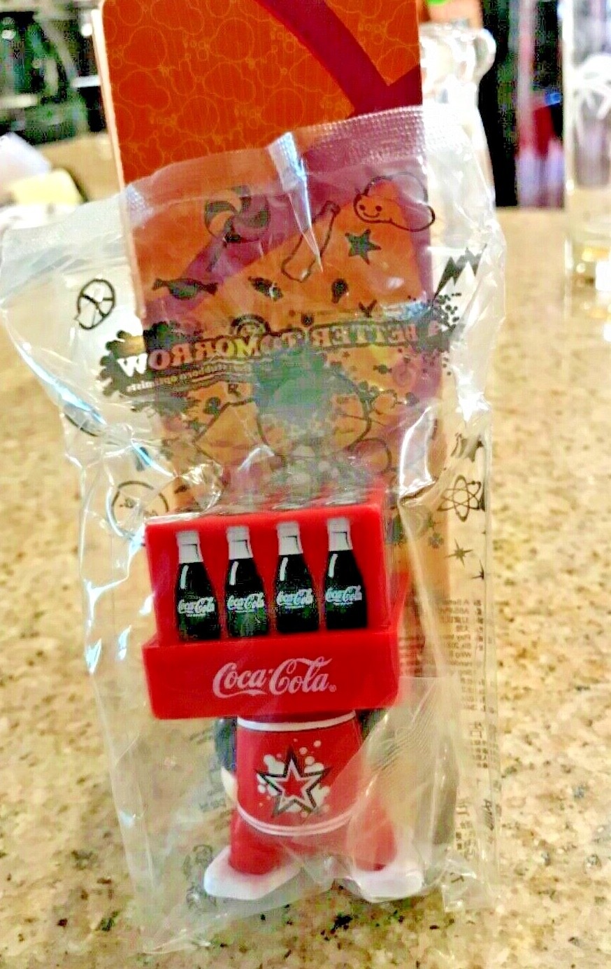 Trexi Coca Cola SHARE FUN Jackey Woo Hong Kong w/ Coke Bottle Figure ...
