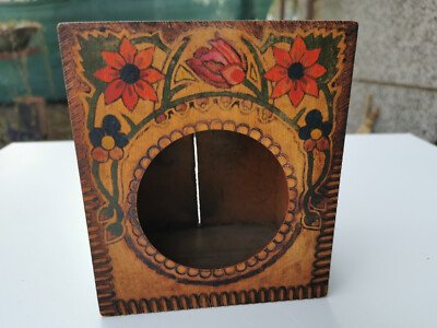 ANTIQUE PRIMITIVE OLD HAND PAINTED WOODEN WALL HANGING CLOCK BOX | eBay
