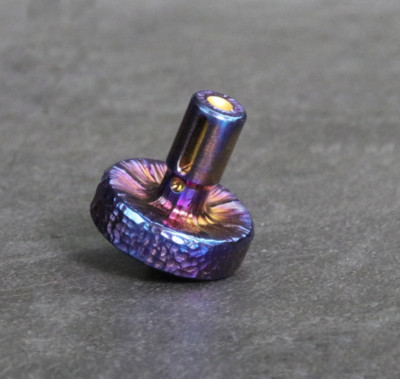 Titanium Alloy Hand Twisting Spinning Top Gyro Gyroscope Hand engraving ...