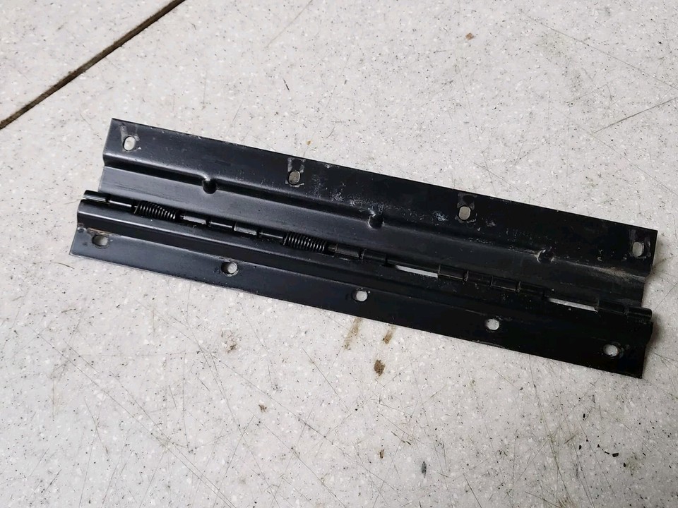 85 Corvette CENTER CONSOLE ARM REST HINGE 84 86 87 88 89 GM | eBay