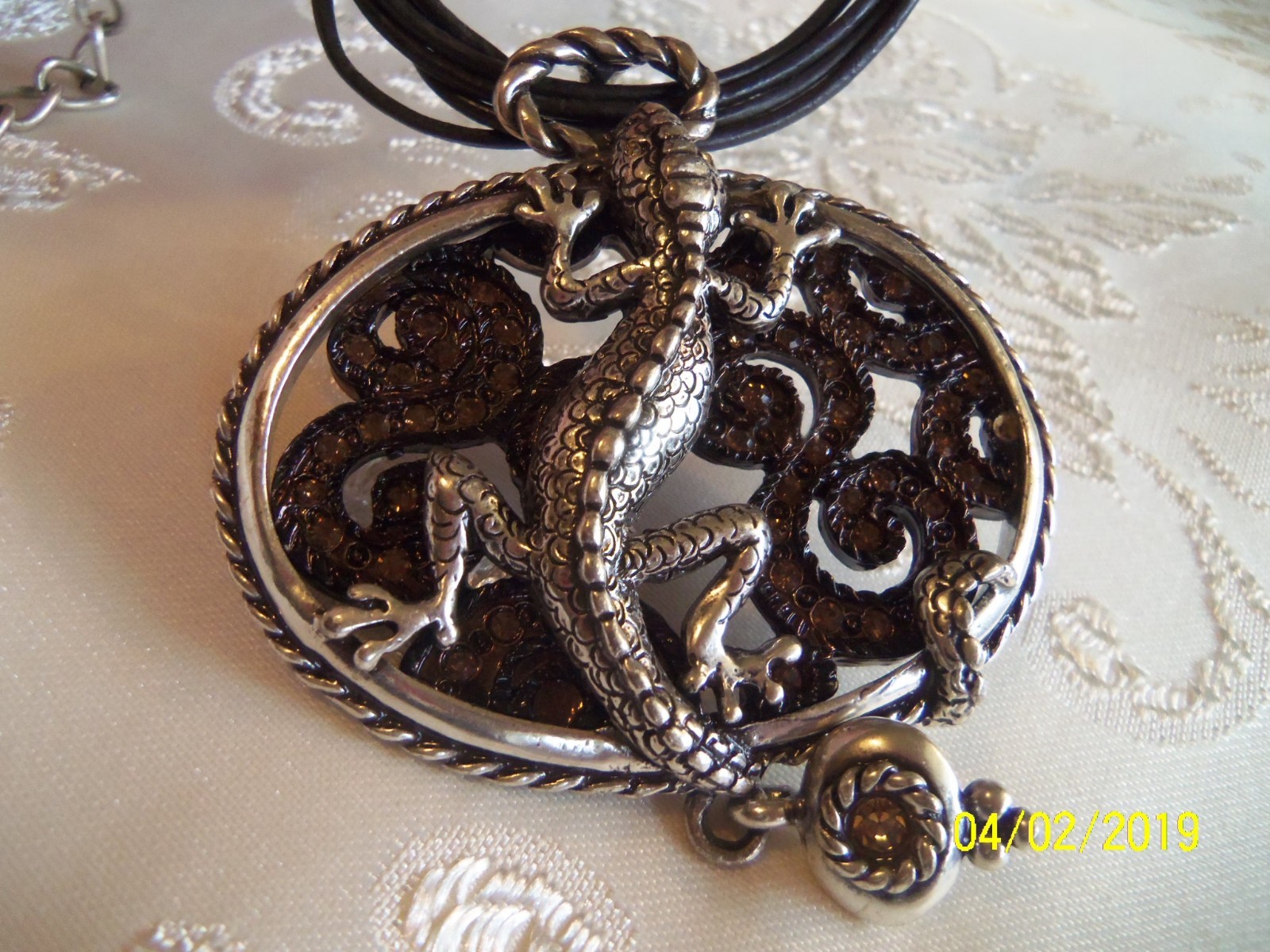 CHICO'S LARGE LIZARD PENDANT ON BLACK CORD CHAIN VINTAGE | eBay