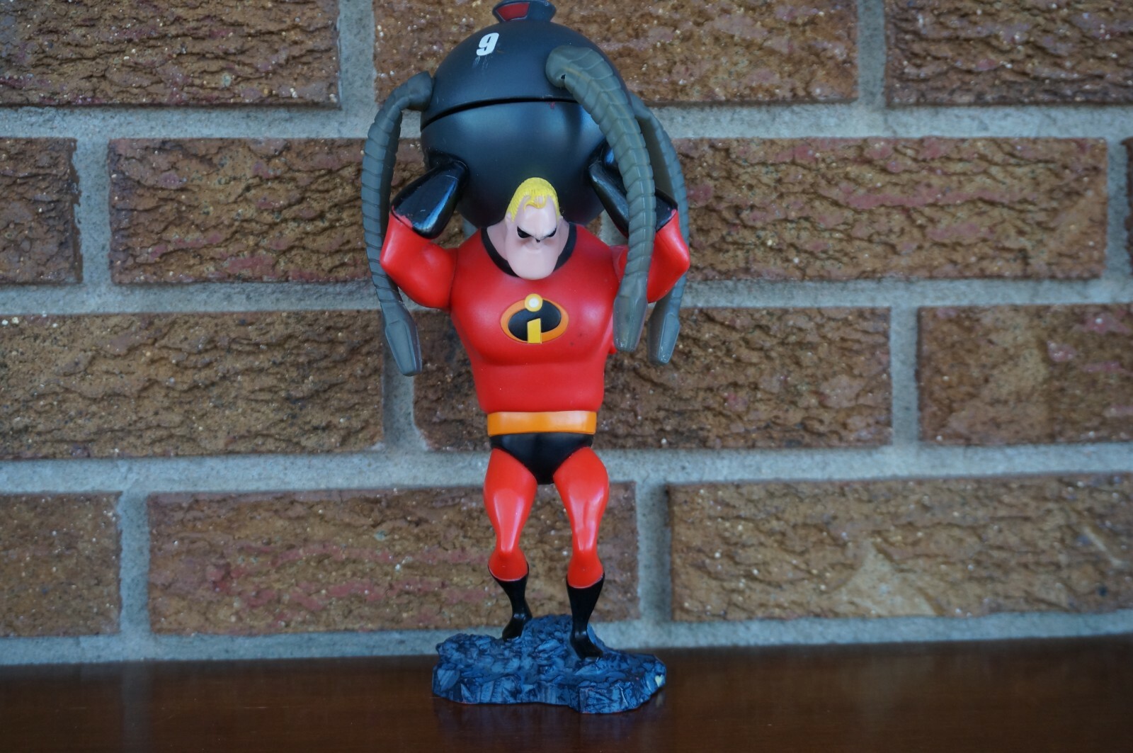 The Incredibles Mr Incredible Vs Robot