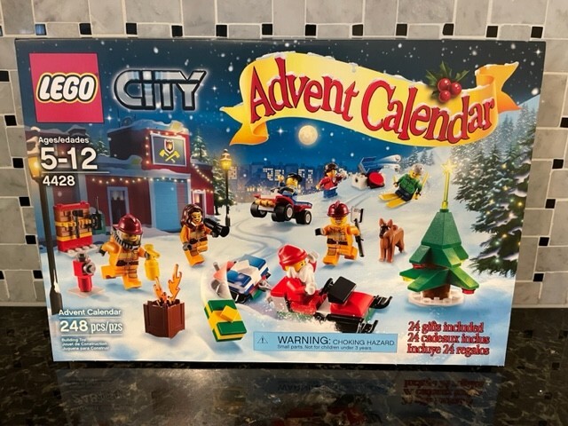 LEGO CITY: City Advent Calendar (4428) Retired in Box Great Condition ...
