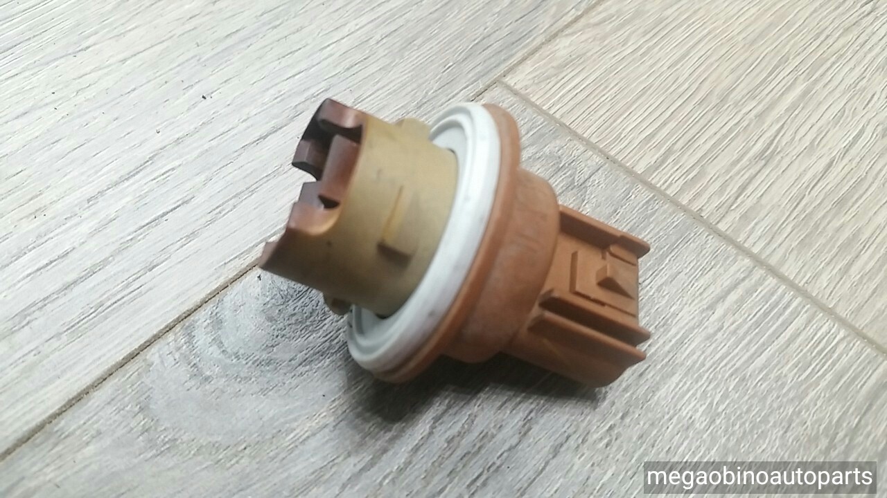 2008 dodge grand caravan front headlight socket 95023L oem c3 | eBay