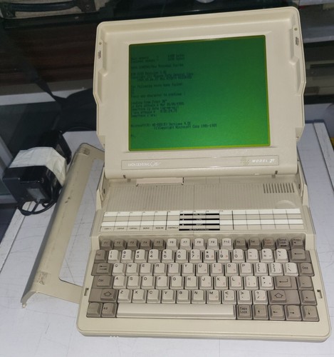 DATA GENERAL ONE MODEL 2T RETROCOMPUTER DEL 1984 FUNZIONANTE CON ...