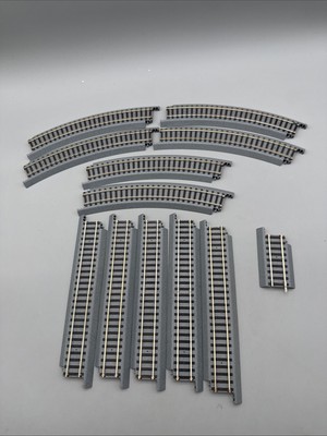 Walthers Trainline HO Power-Loc Track 6 Curve, 5 Straight Gray Tracks ...