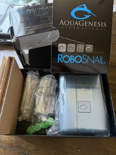 Robosnail Automatic Aquarium Glass Cleaner (Glass up to 3/8ths or 10mm ...