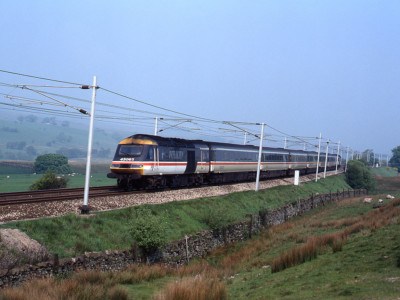 PHOTO 1992 HST AT SCOUT GREEN 1992 A BUFFER-FITTED HST LEADS THE 07.10 ...