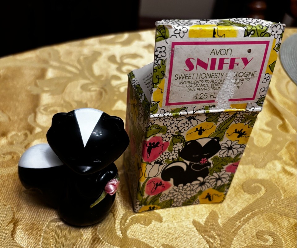 Vintage Avon 1970's Sniffy The Skunk Sweet Honesty Cologne Decanter ...