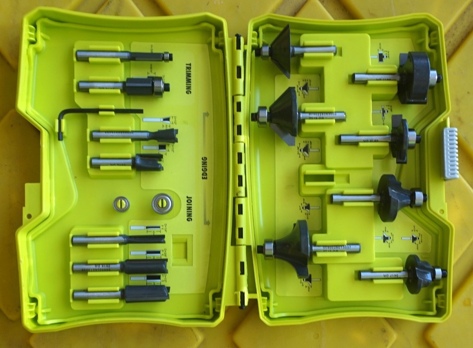 Ryobi Router P601 Bare Tool & Ryobi 15 pcs Router Bit Set A25R151 1/4 ...