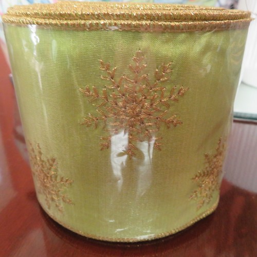 1 Roll Farrisilk Lime Green Elegant Snowflake Ribbon 4" wide 9 2/3 yds ...