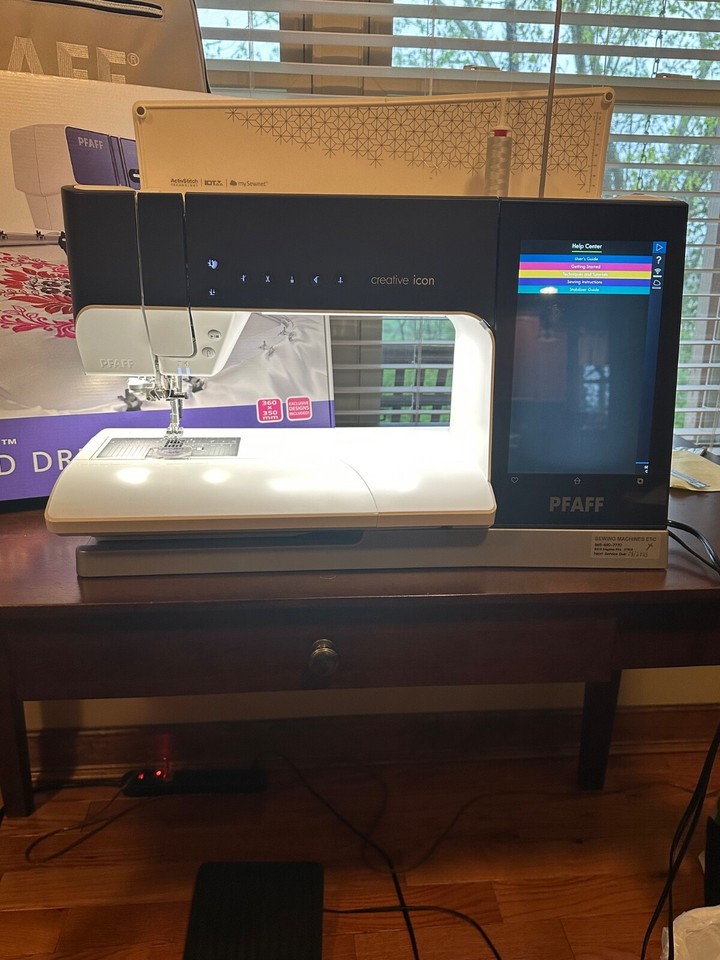 Pfaff Creative Icon Sewing And Embroidery Machine Excellent condition ...