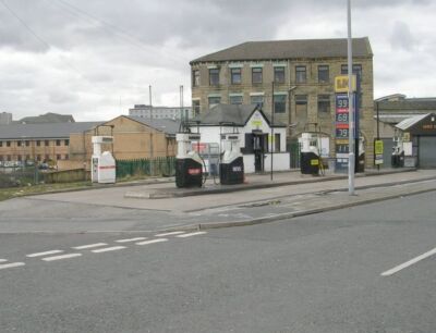 Photo 6x4 Hammerton Street Filling Station Bradford/SE1632 c2008 | eBay UK