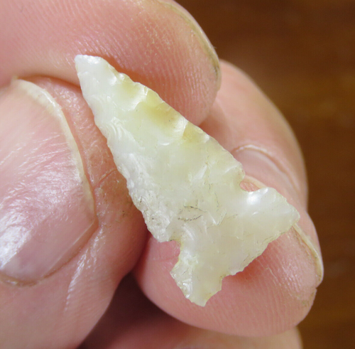 Outstanding translucent agate Desert arrow point, southwest Washington ...