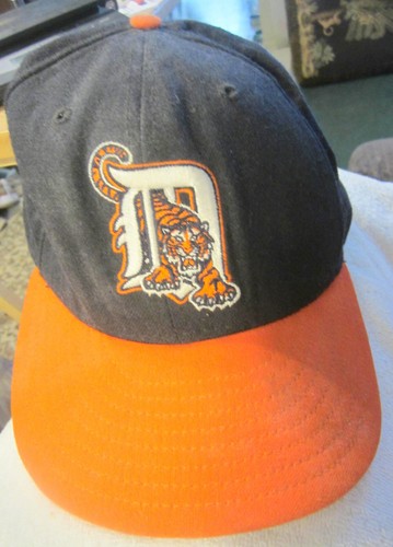 6 5/8 Todd Jones, Detroit Tigers baseball Autograph hat cap VTG New Era ...