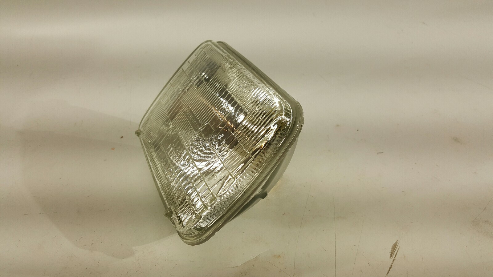 Lot of 2 GE H6054 Halogen Headlamp 12 Volt Headlight High-Low Sealed ...