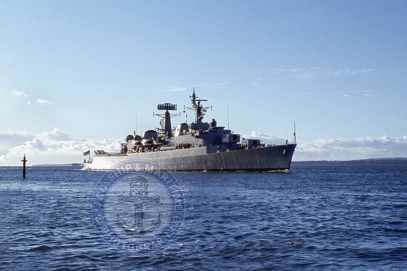 Royal Navy County-Class Destroyer HMS DEVONSHIRE (D02) - 6x4 (10x15 ...