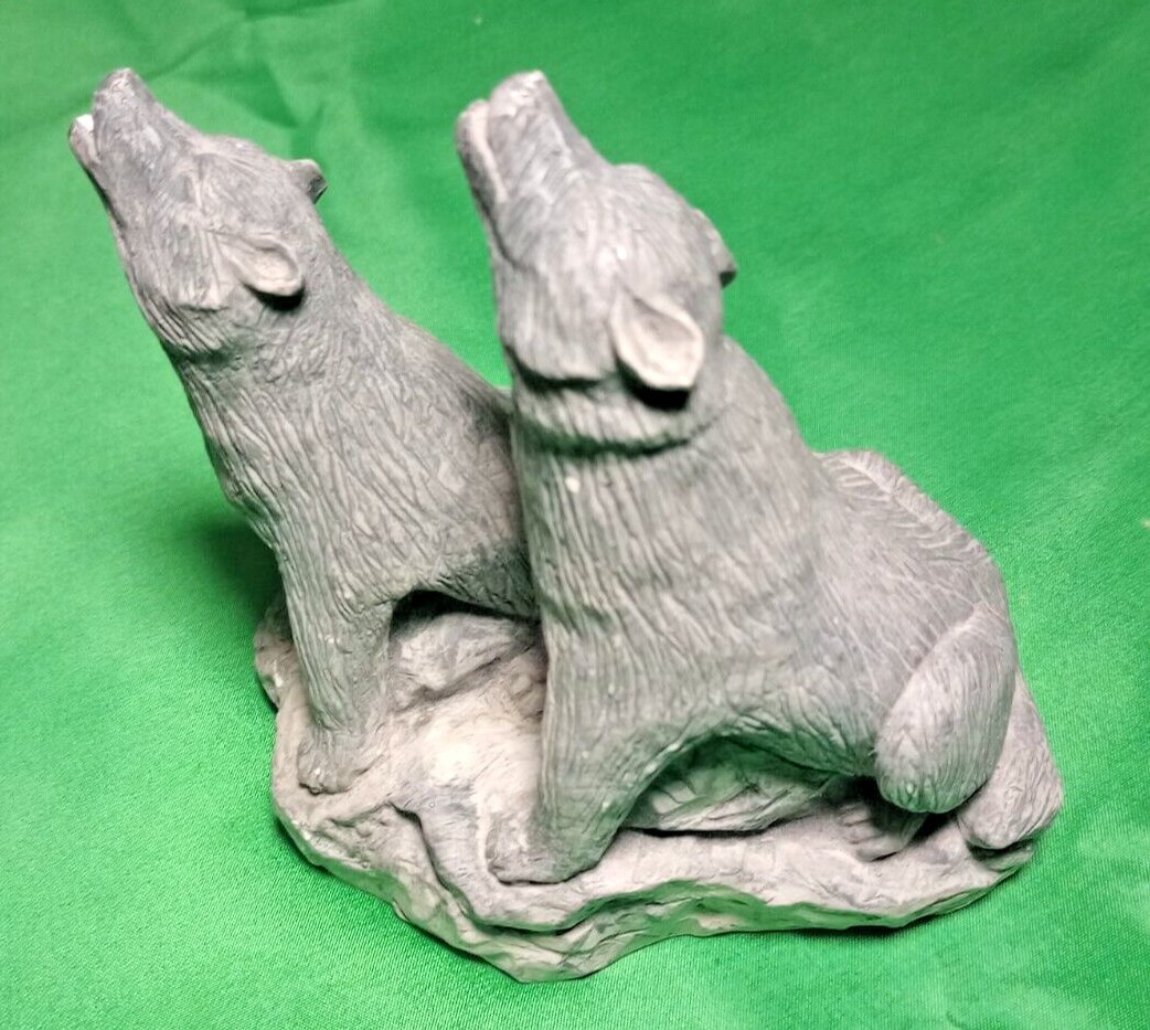 Mt. St. Helens Hand Crafted Volcanic Ash Pair of Howling Wolves ...