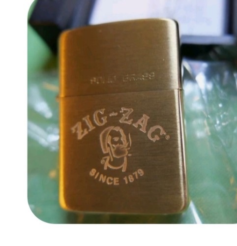Zippo Zig Zag Man Rolling Paper 1986 Unfired Brass | eBay