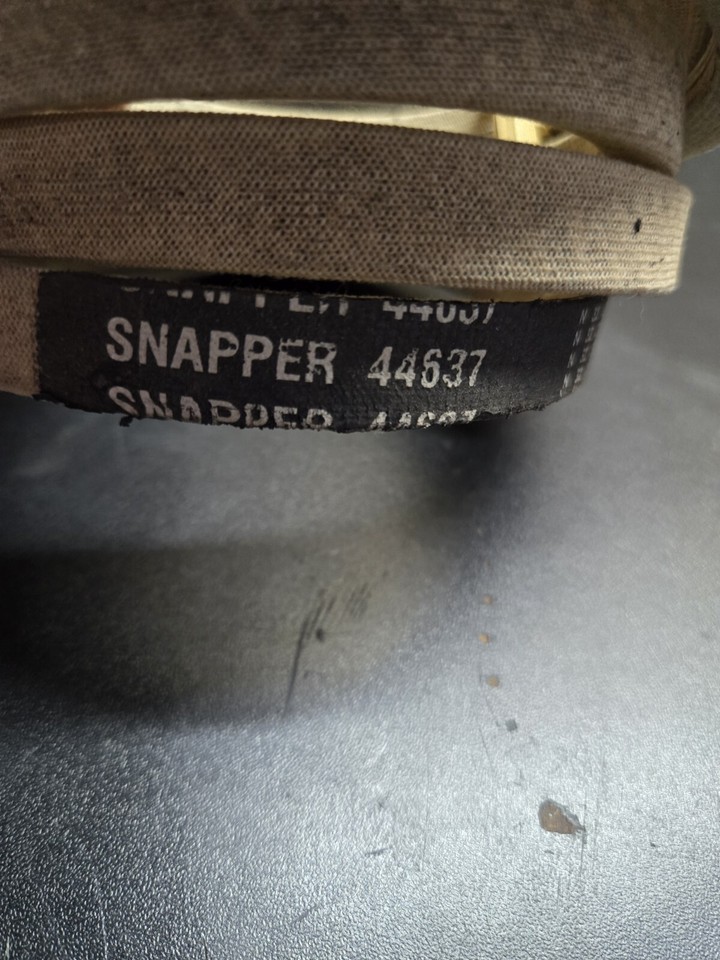 SNAPPER LAWN TRACTOR TRACTION DRIVE BELT. 44637, 7044637YP NEW OEM PART ...