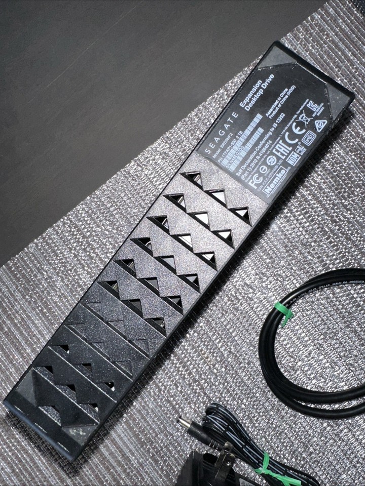 Seagate Expansion 2 TB USB 3.0 Desktop External Hard Drive SRD0NF2 | eBay