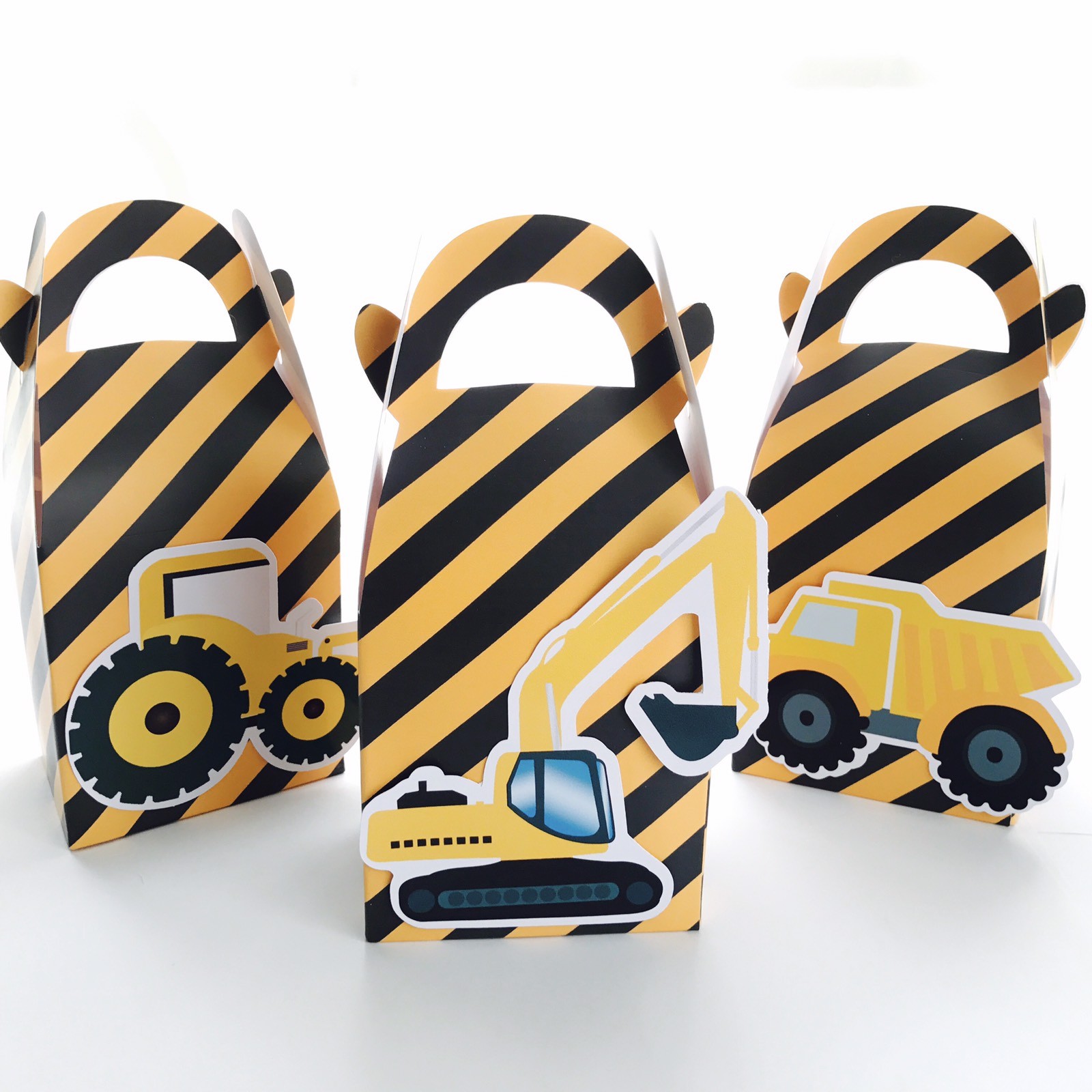 13x Construction Truck Digger Lolly Loot Bag Box. Party Supplies Banner ...