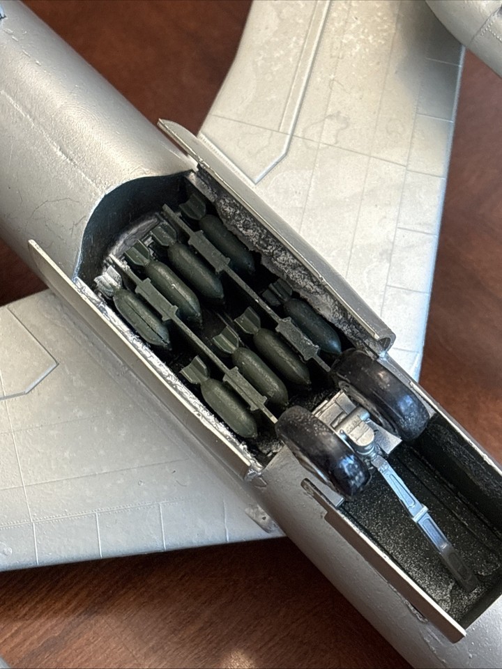 Vintage B 47 52 Bomber USA Boeing Airplane Plastic Model With Bombs 1: ...