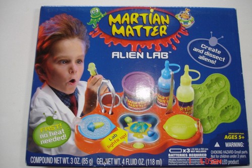 A8-Hasbro 2008 Martian Matter Alien Lab Playset | eBay
