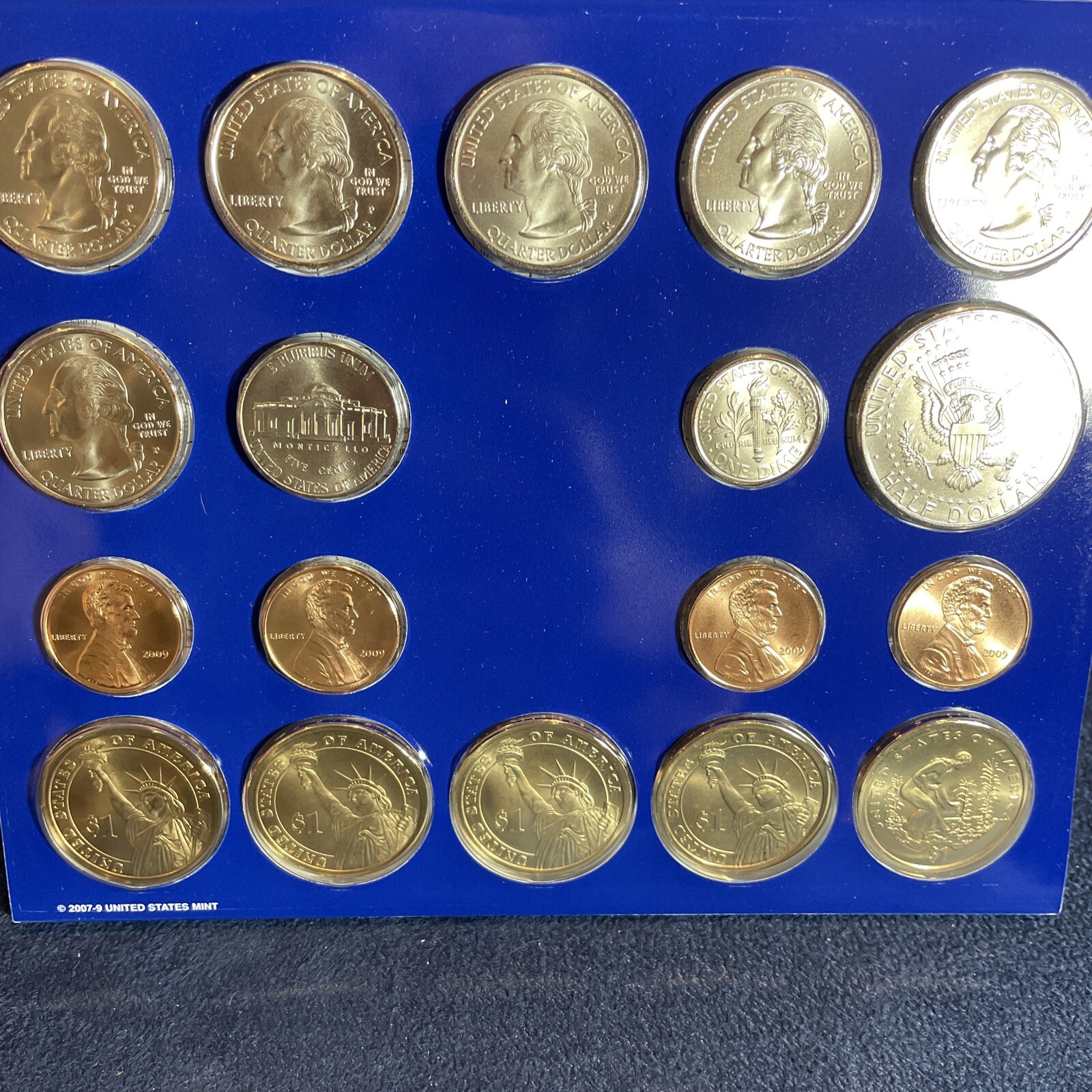2009 U.S. Mint Set. Complete coin set. Includes "P" & “D" Mint . Lot P ...