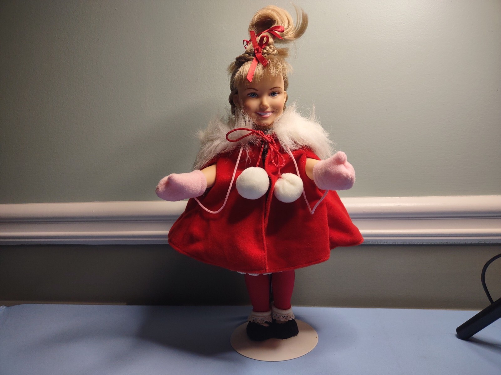 How The Grinch Stole Christmas Costumes Cindy Lou Who