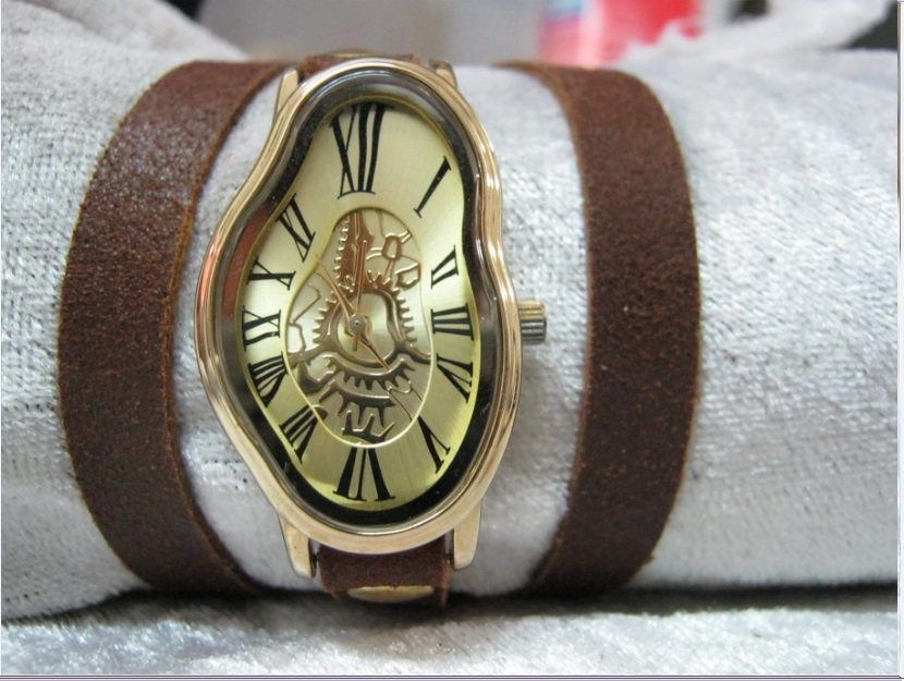 Salvador Dali Melting Watch Time Warp Fluid Wavy Watch Soft to Womens ...